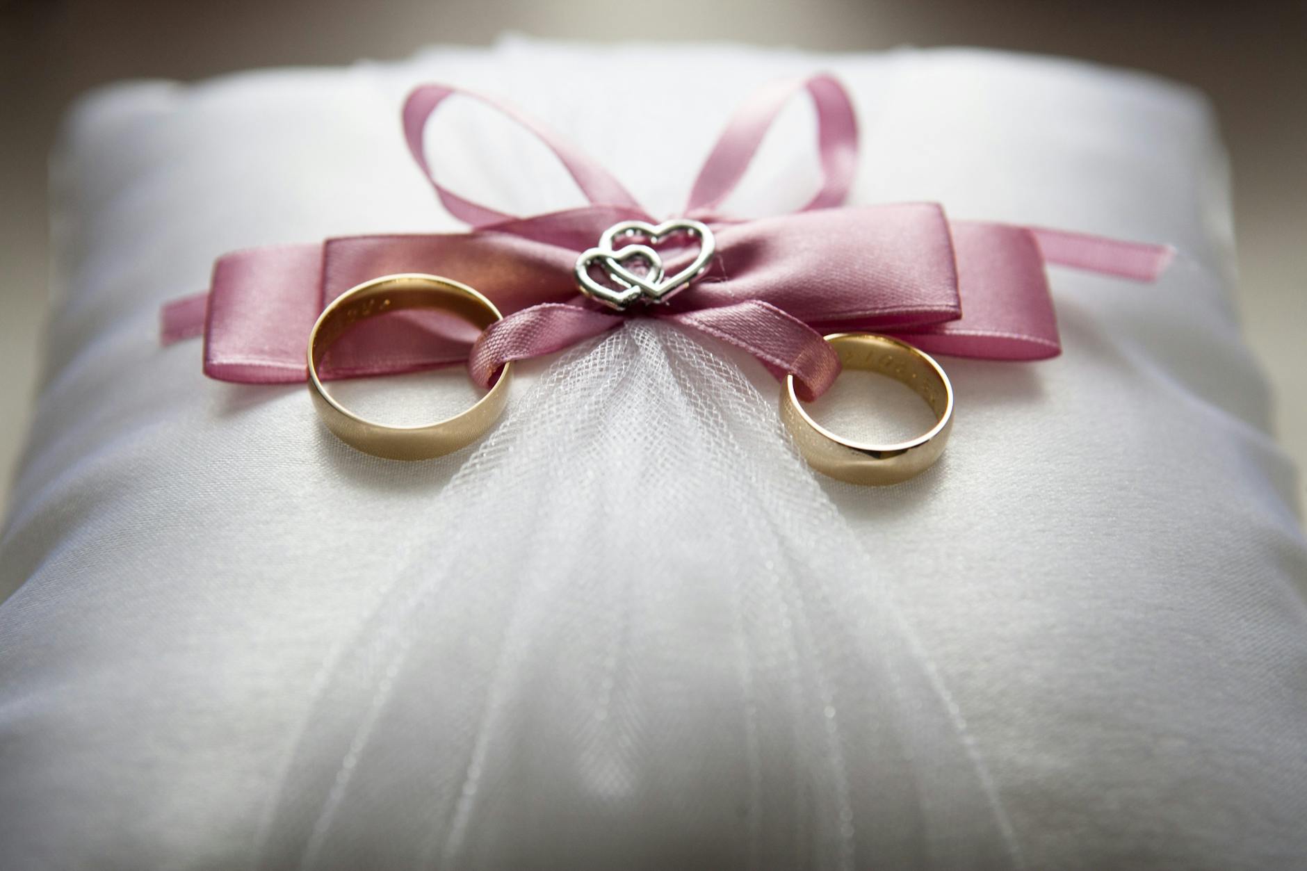 Fiancé Visa Guide 2026 | UK Immigration & Visa Lawyers